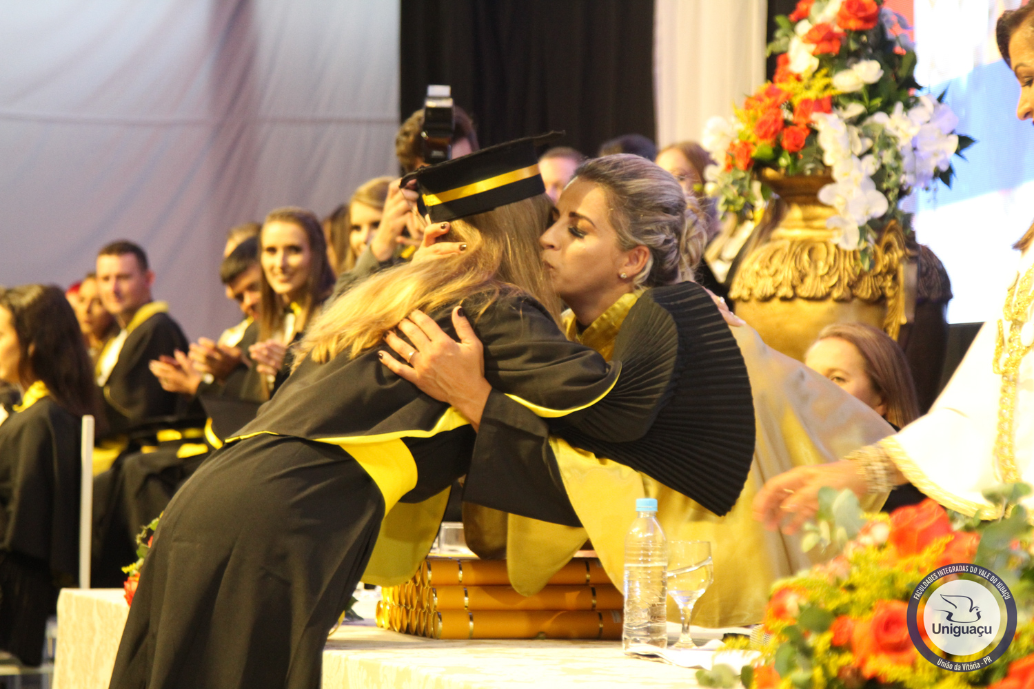 Centro de Eventos recebe primeira formatura da Uniguaçu | UGV